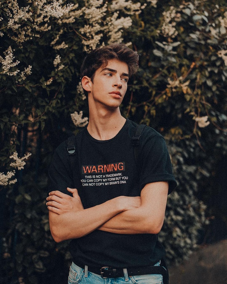 Picture of Manu Rios