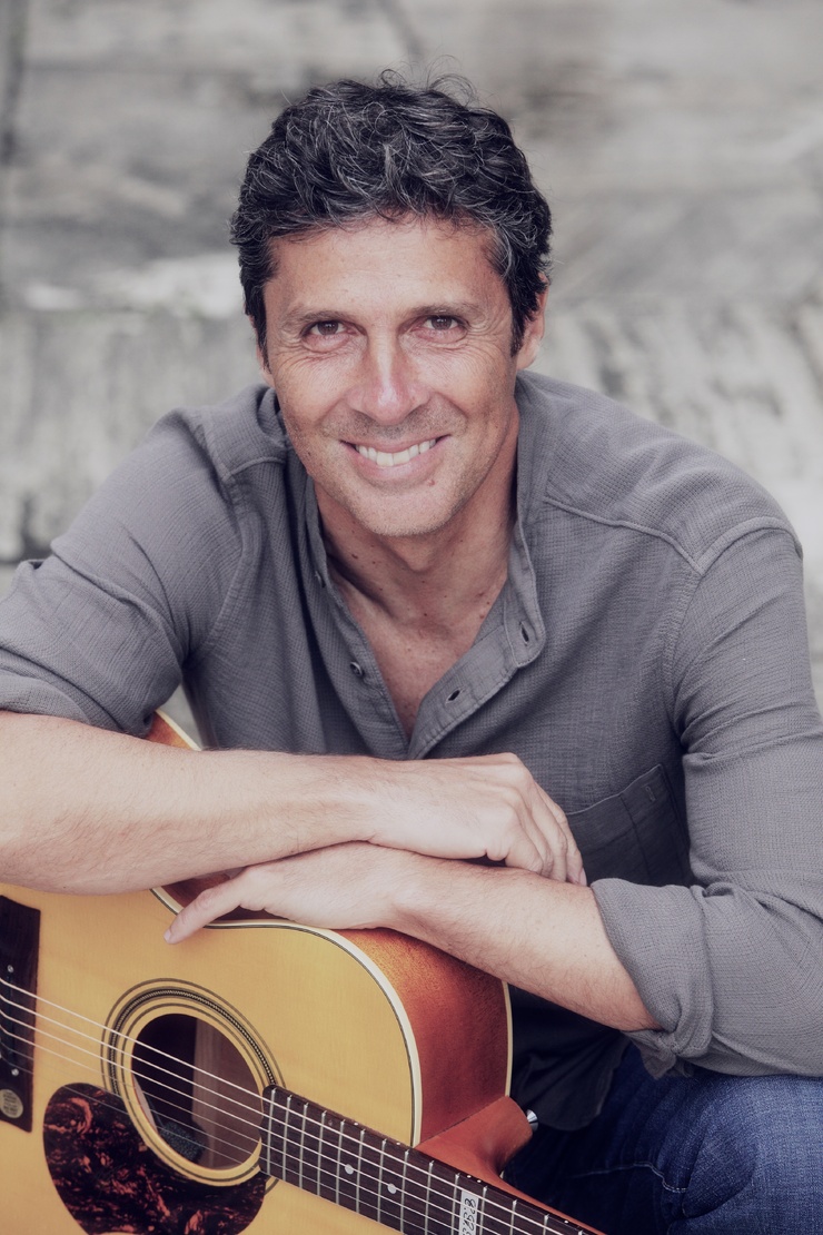 Picture of Luca Barbarossa