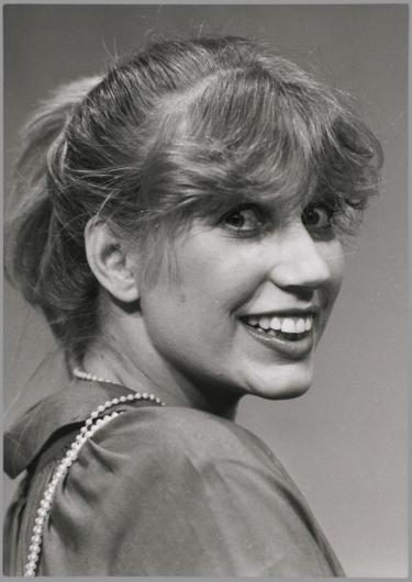 Picture of Maggie MacNeal