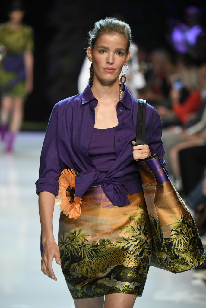 Picture of Alisa Ahmann