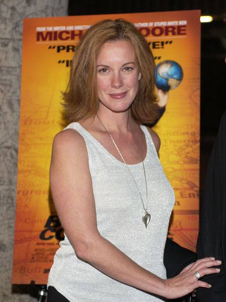Picture of Elizabeth Perkins