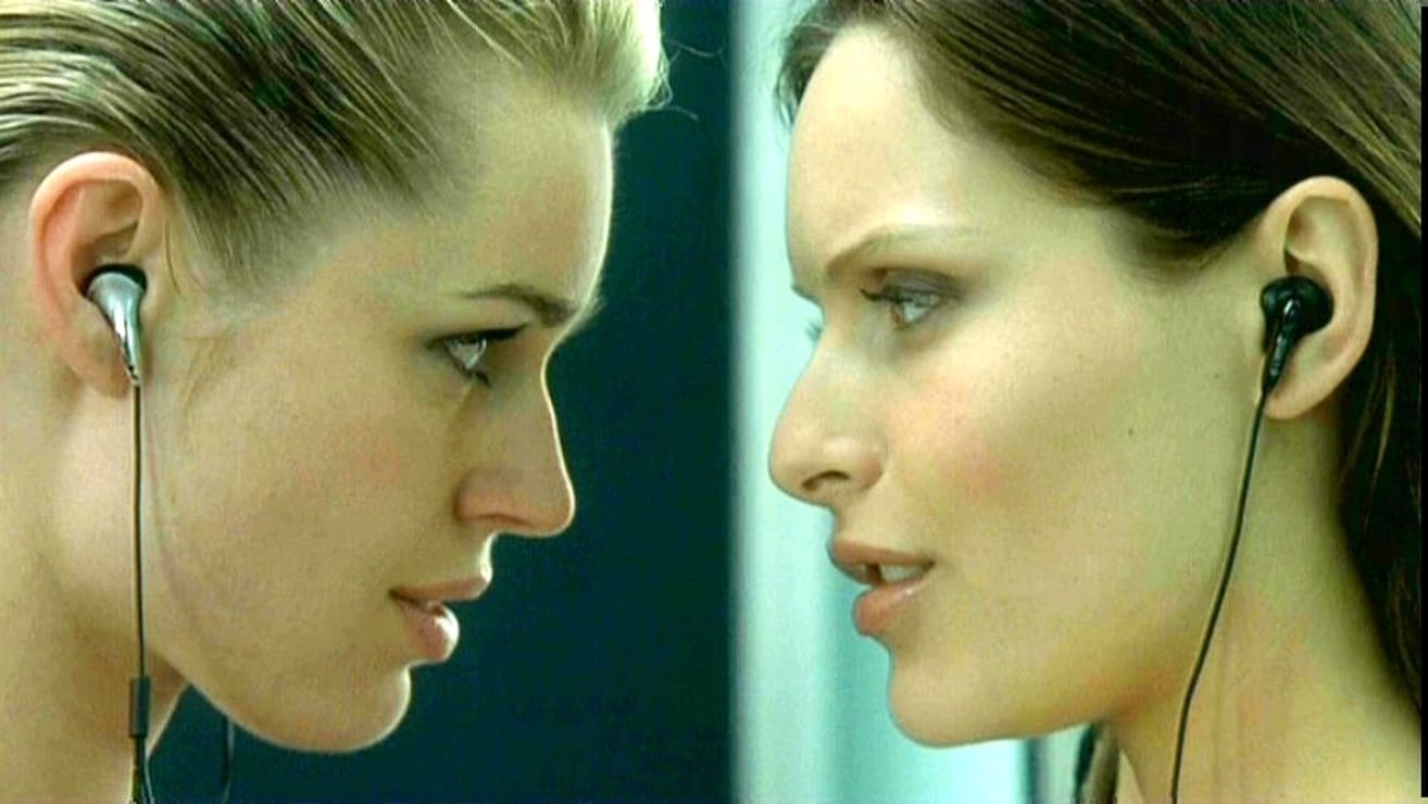 Picture Of Femme Fatale 2002