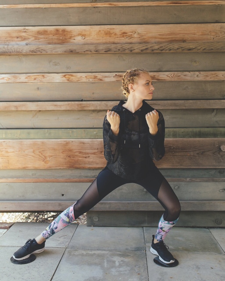 Picture of Beth Behrs
