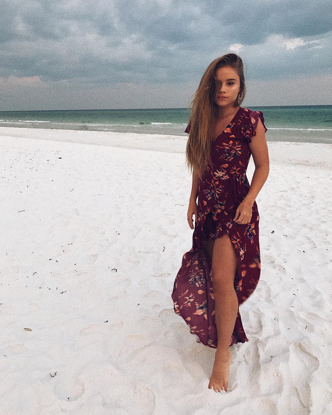 Picture of Lexee Smith