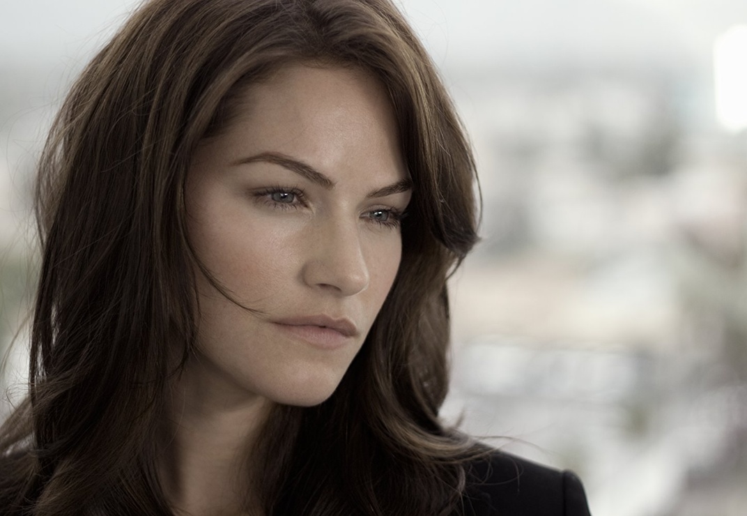 Image of Kelly Overton