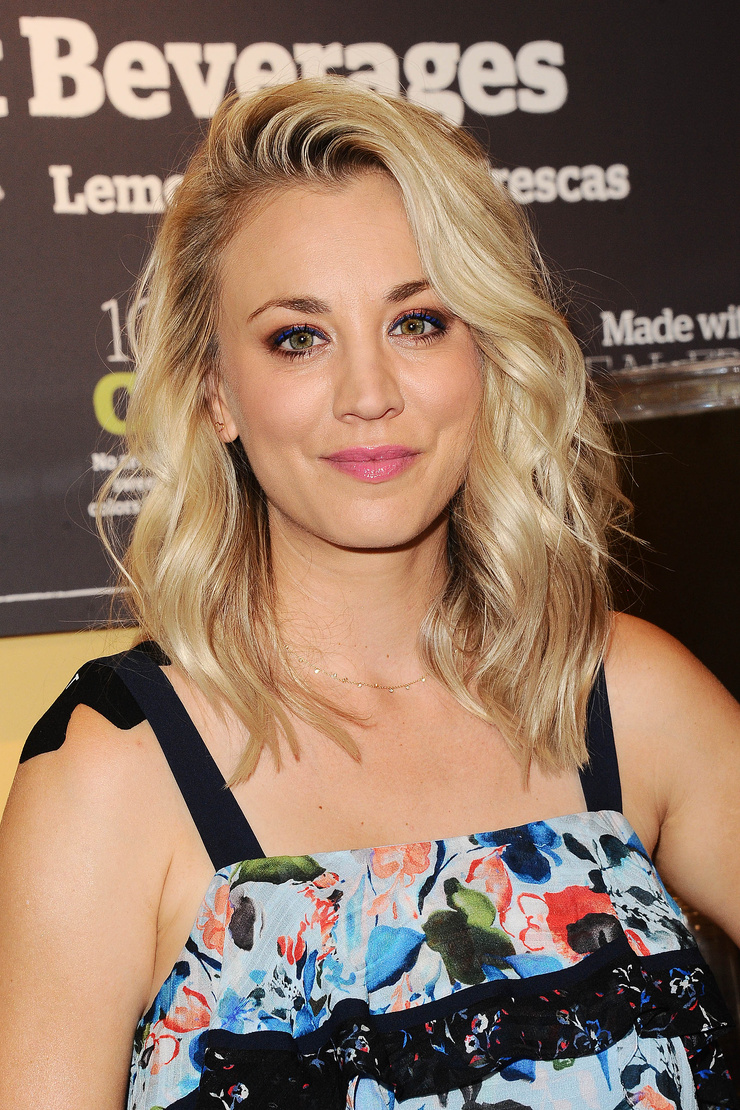 Kaley Cuoco picture