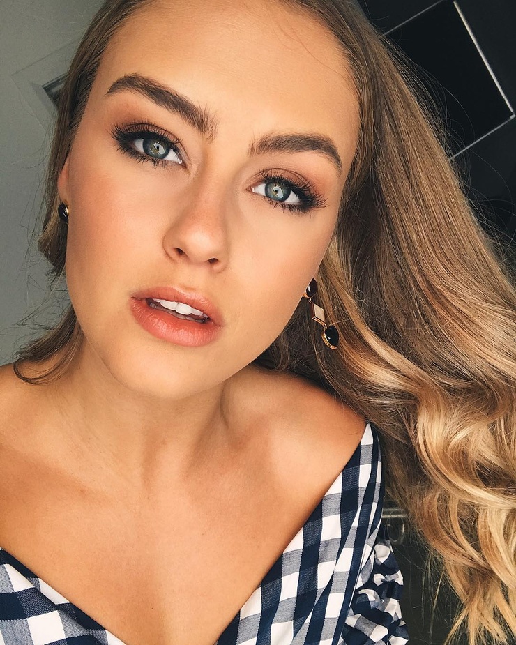 Stephanie Claire Smith image