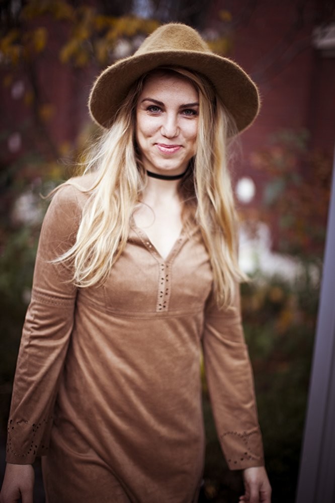 Picture of Yana Gold