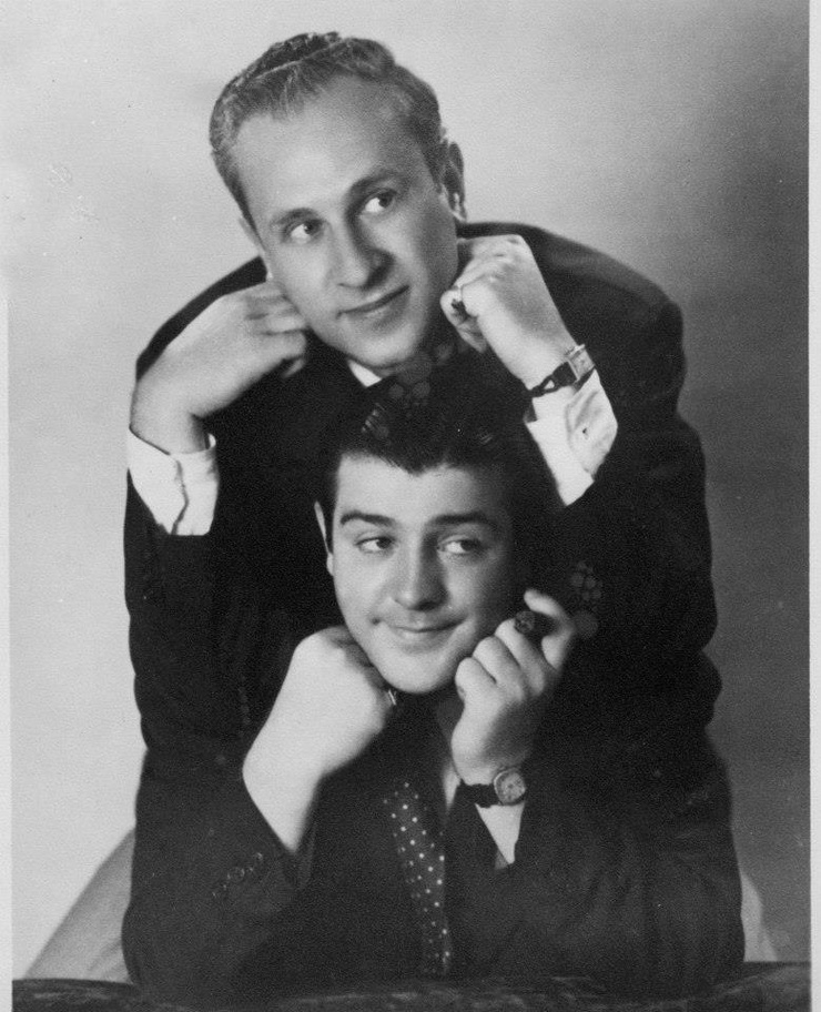 Picture of abbott and costello