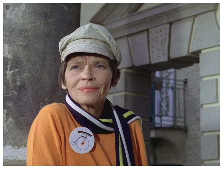 Image of Mary Morris