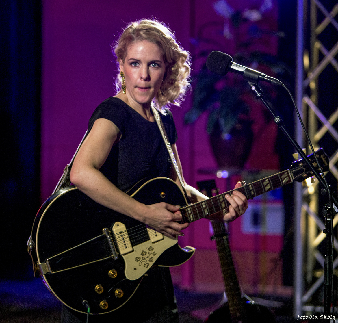 Sofia Karlsson picture