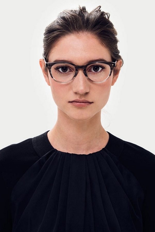 Picture of Elizabeth Elam