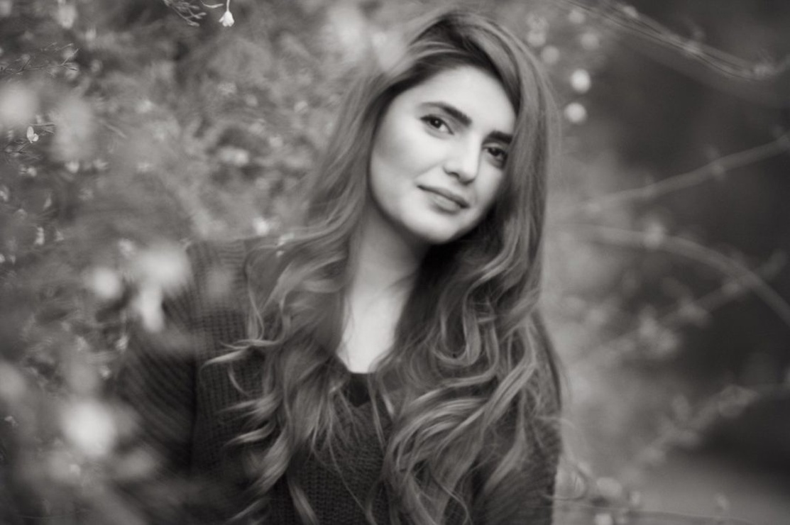 Picture of Momina Mustehsan