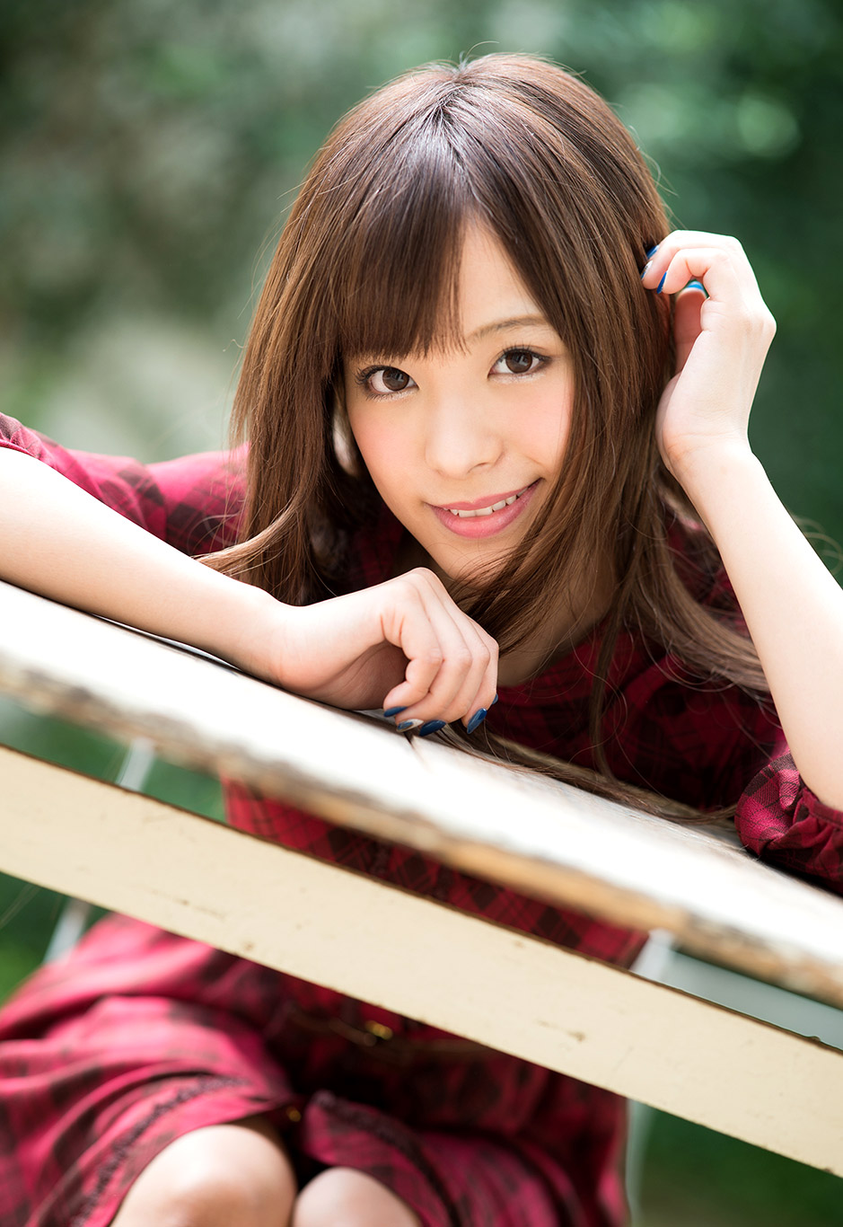 Picture of Kana Momonogi