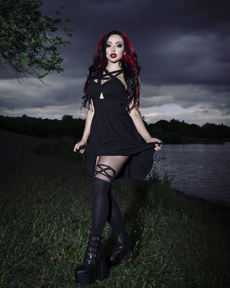 Picture of Dani Divine