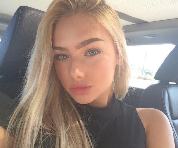 Image of Molly O'Malia