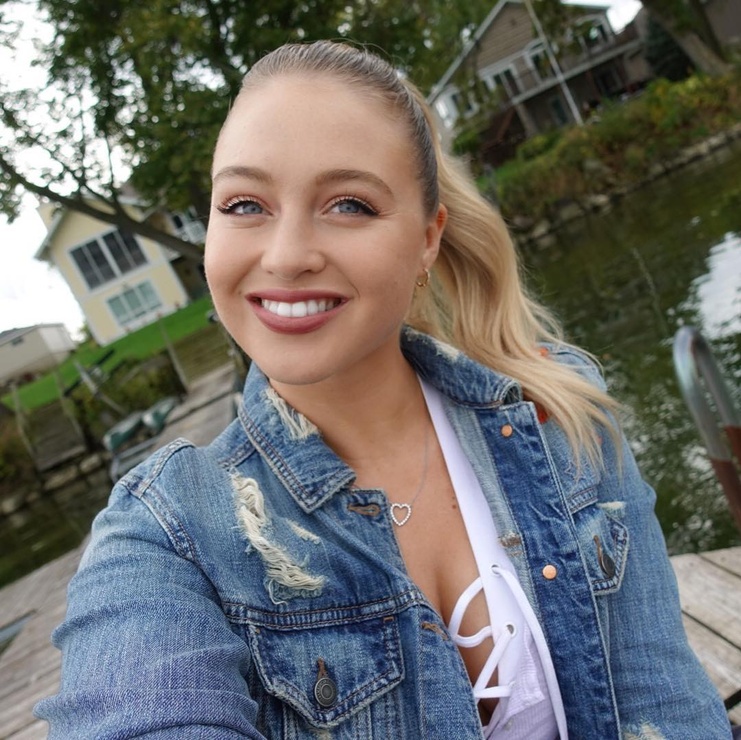 Image of Iskra Lawrence