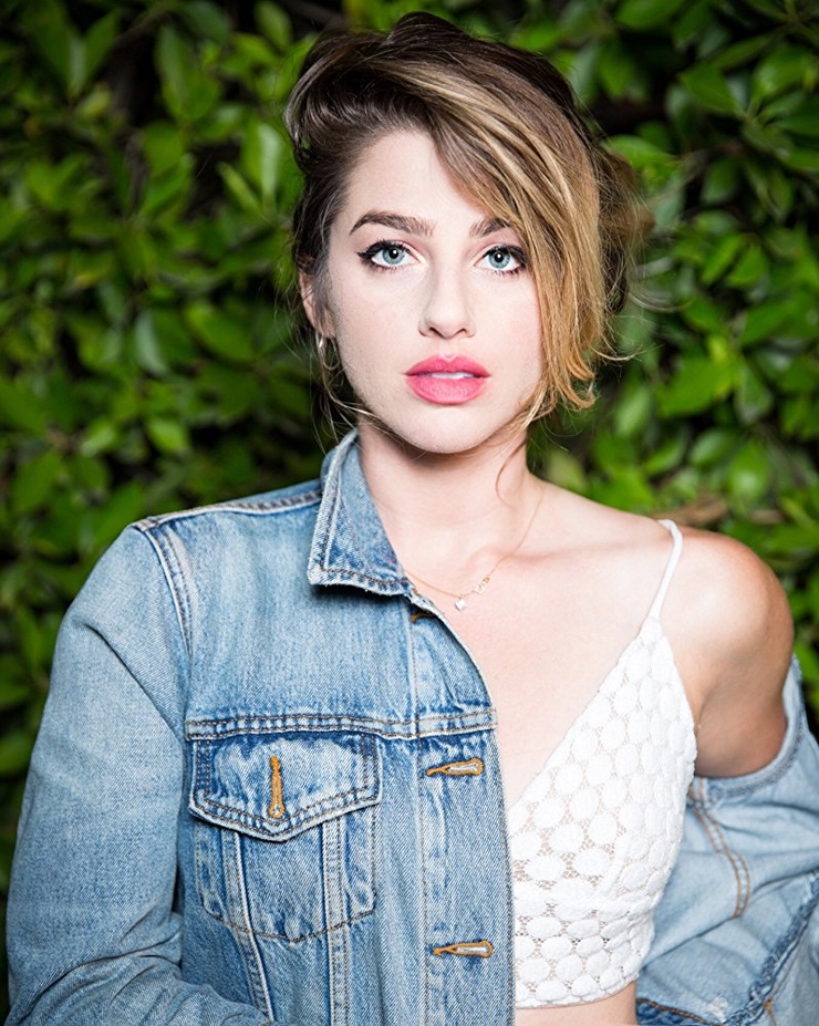 Picture of Julia Valentine Larson