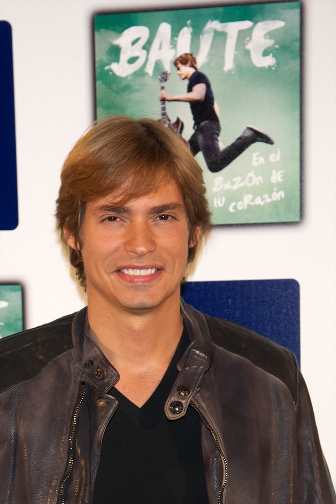 Carlos Baute picture