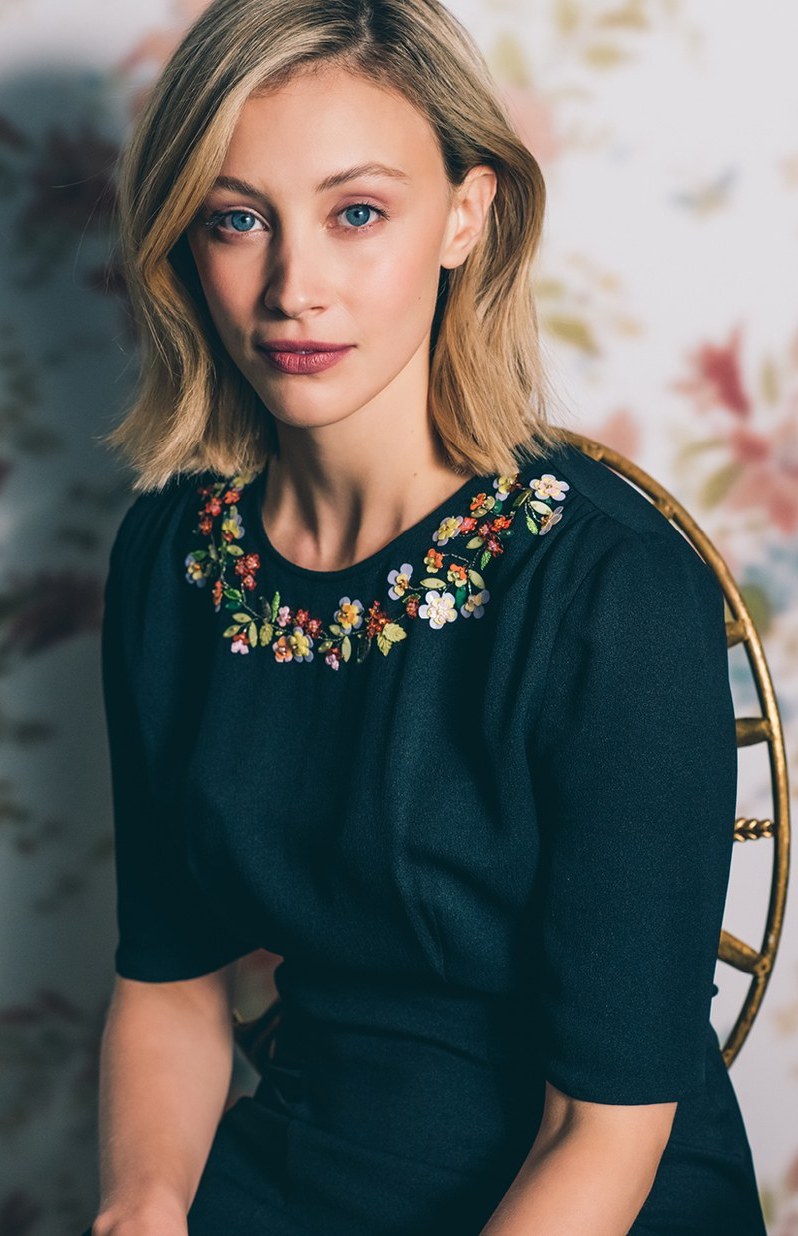 Sarah Gadon picture