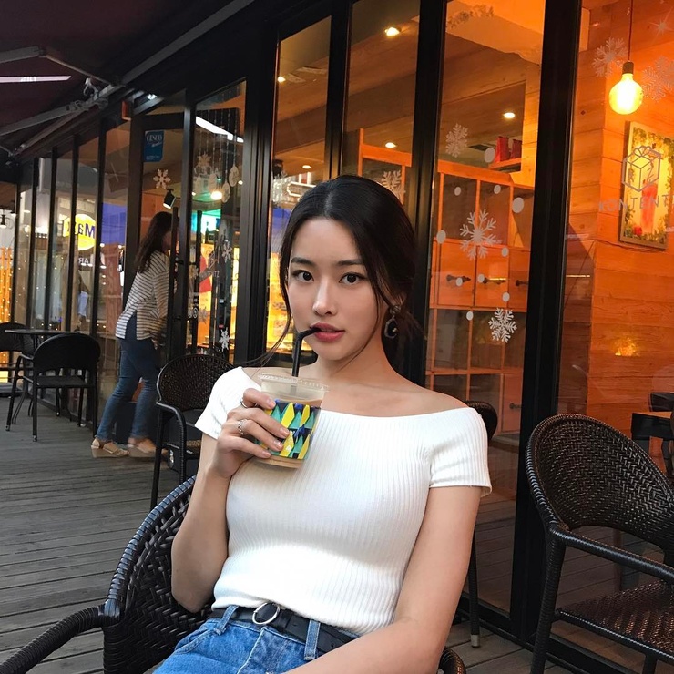 Picture of Min-Jung Bae