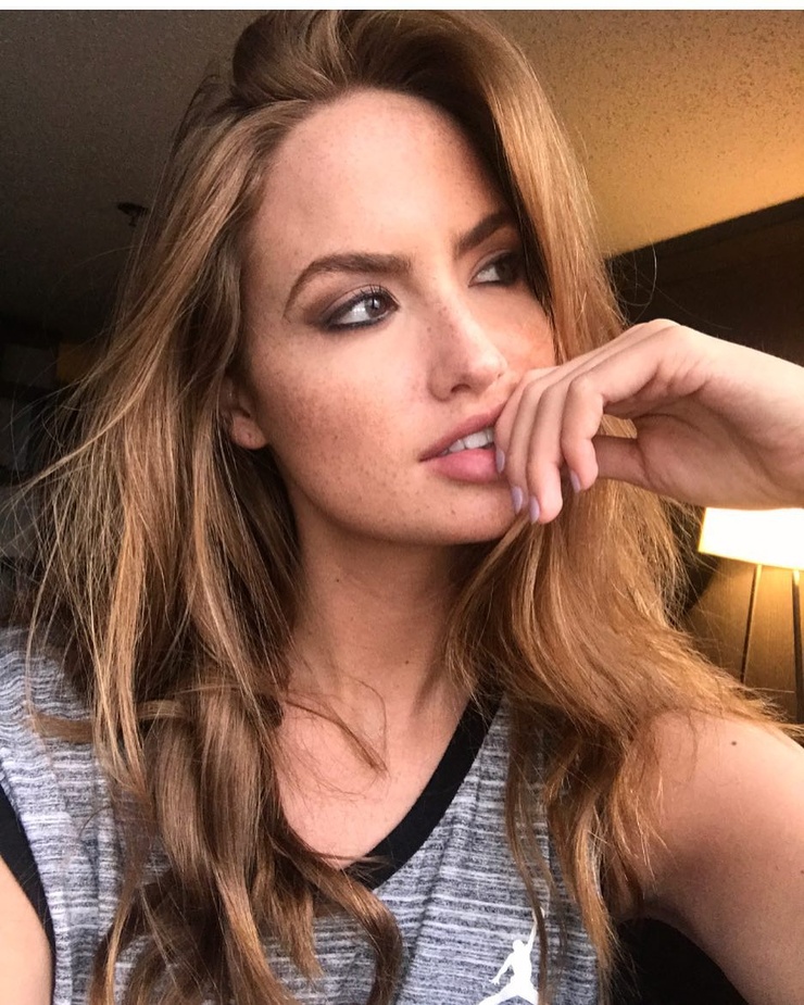 Haley Kalil image