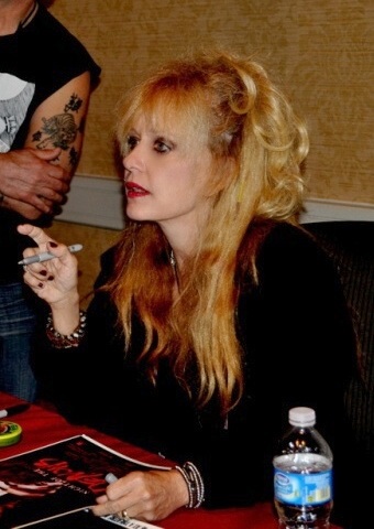 Picture of Linnea Quigley
