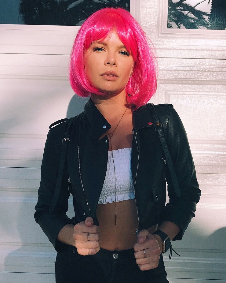 Image of Kelli Goss