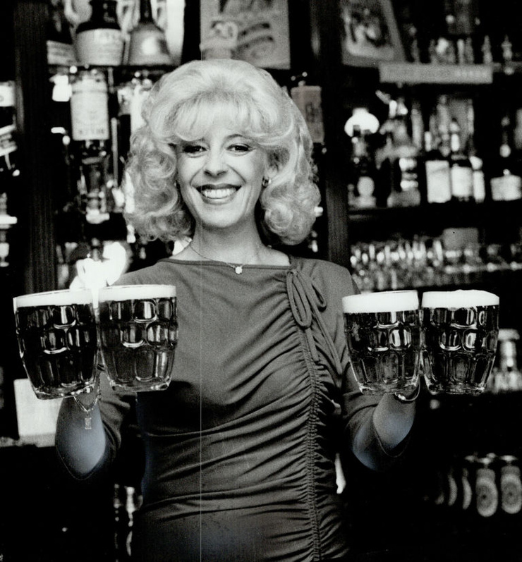 Julie Goodyear image