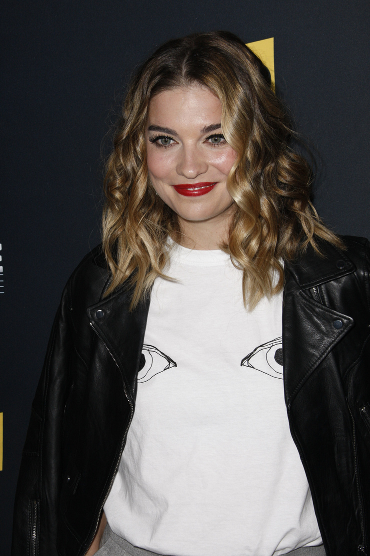 Picture of Annie Murphy