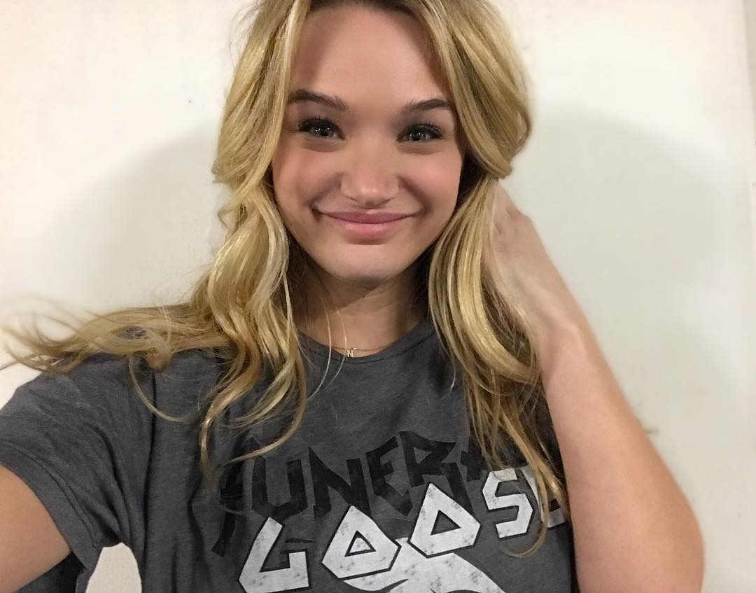 Hunter King image