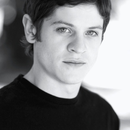 Picture of Iwan Rheon
