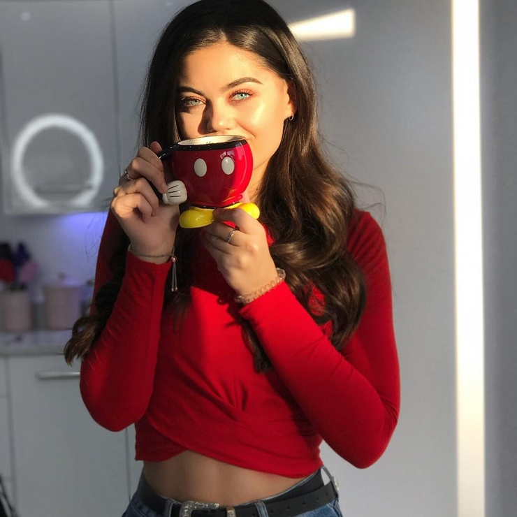 Picture of Emily Canham