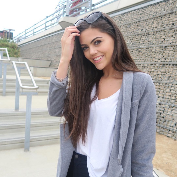 Picture of Emily Canham