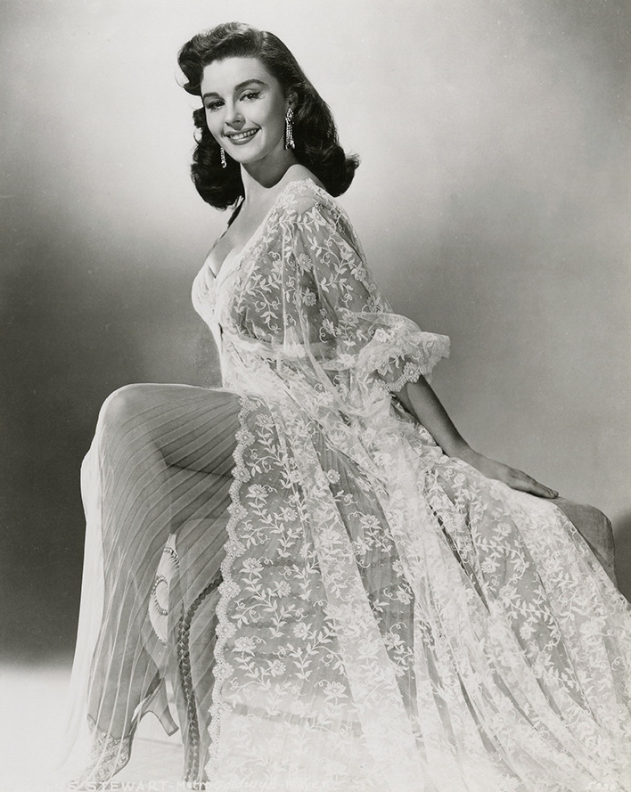 Image of Elaine Stewart