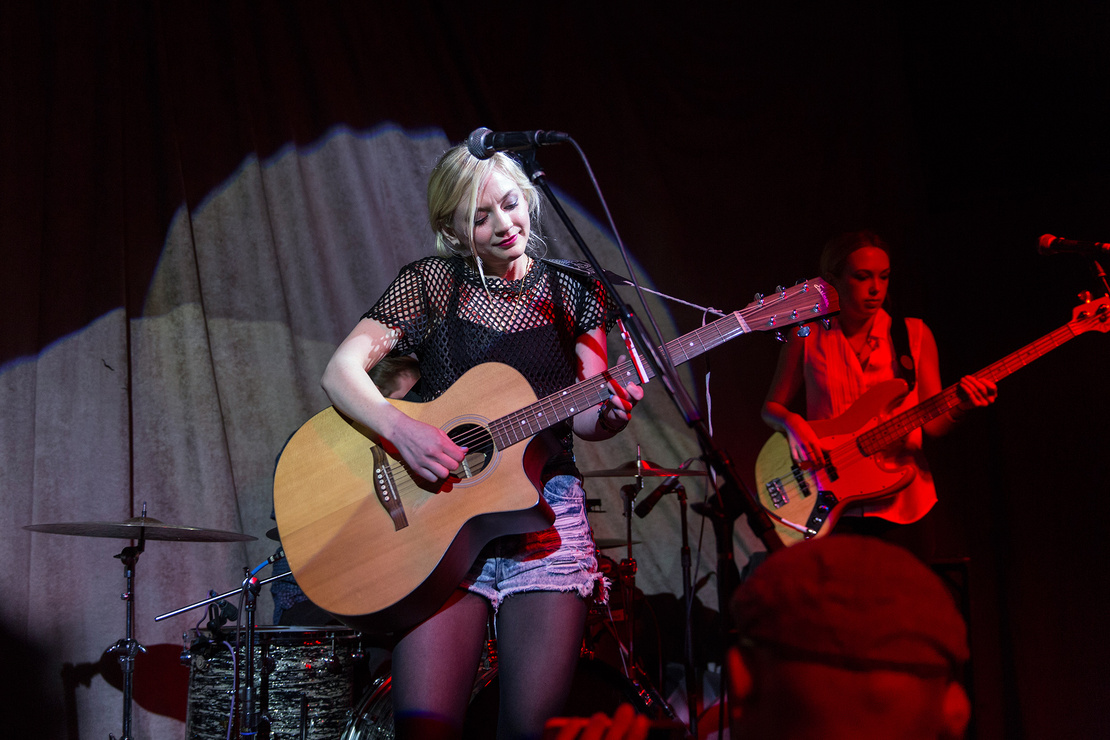 Picture of Emily Kinney