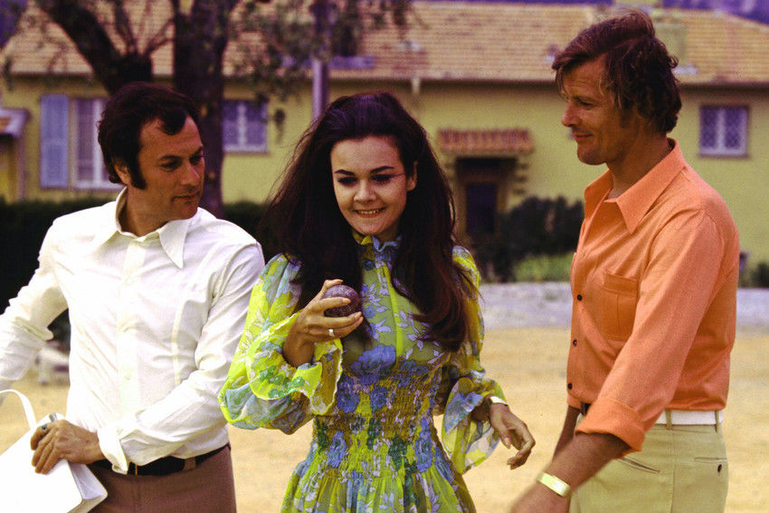 Imogen Hassall image