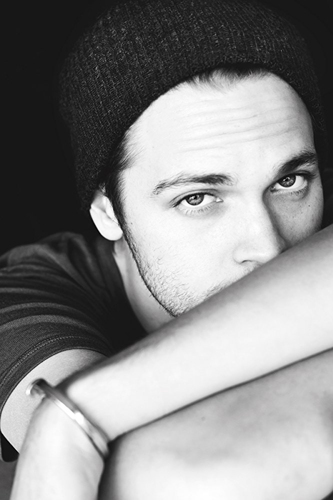 Picture of Alexander Calvert