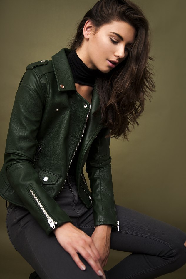 Picture of zandria theis