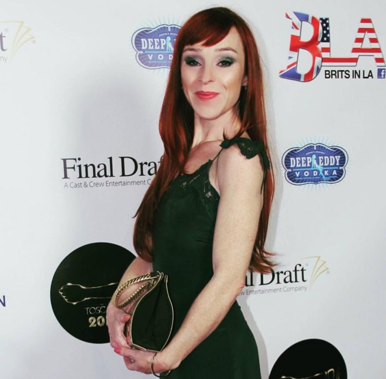 Ruth Connell picture