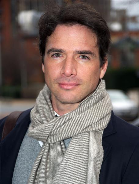 Image of Matthew Settle