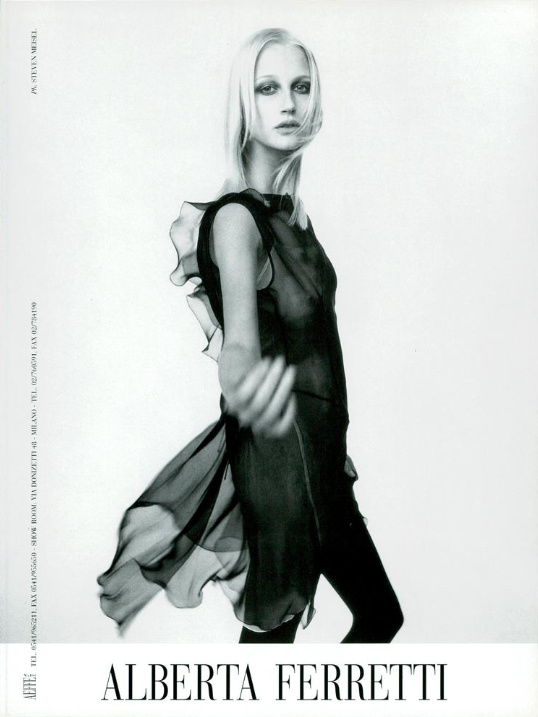 1997,Ph:Steven Meisel
