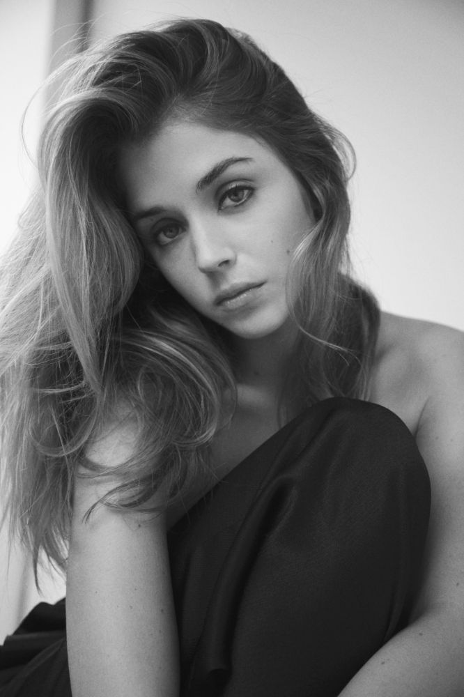 Picture of Alice Isaaz