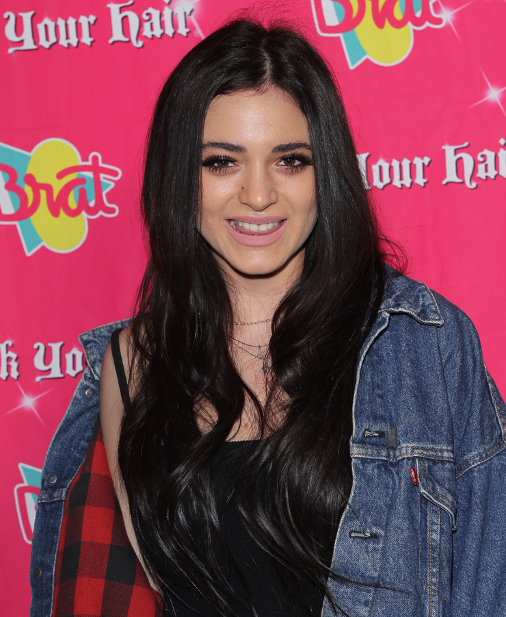 Picture of Luna Blaise