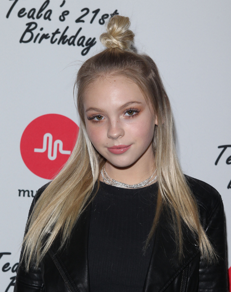Picture of Jordyn Jones