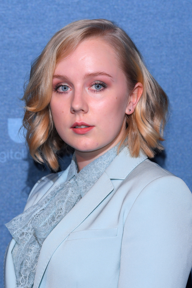 Picture of Alexa Davies