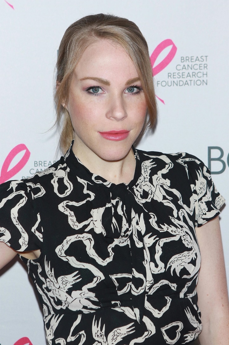 Picture of Emma Myles