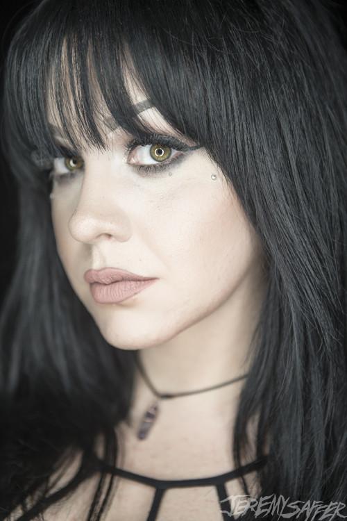 Picture of Nikki Simpson