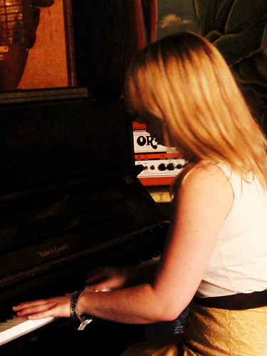 Picture of Basia Bulat