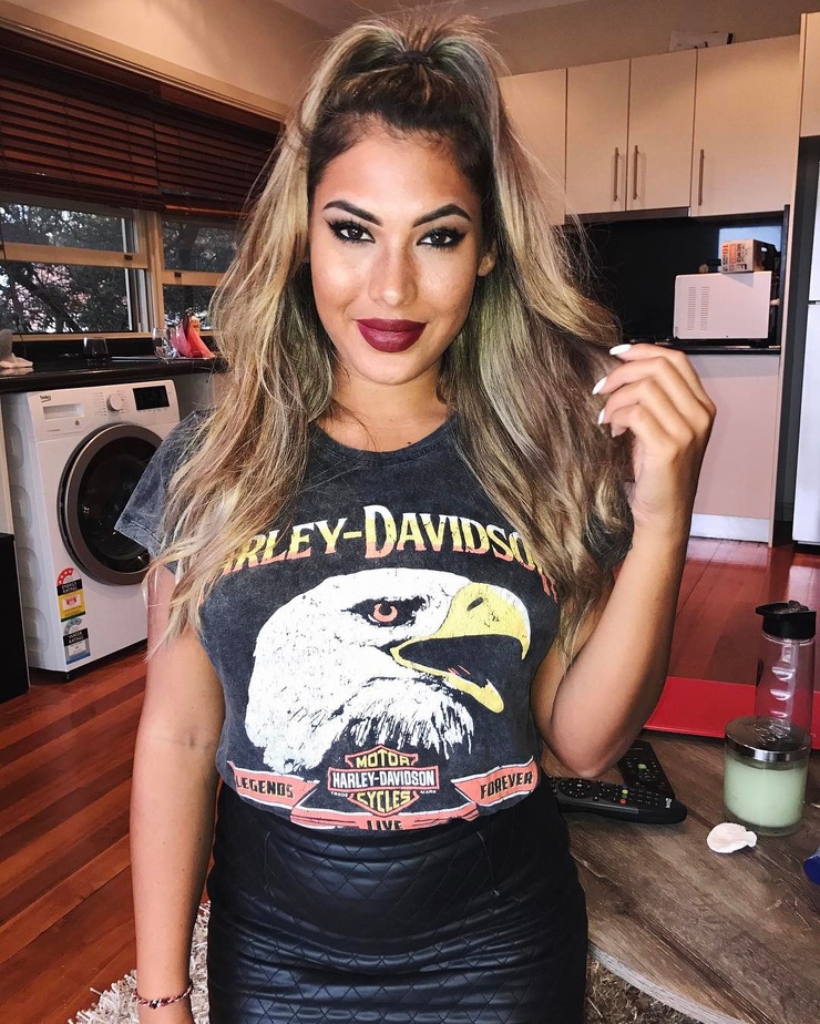 Picture of Noni Janur